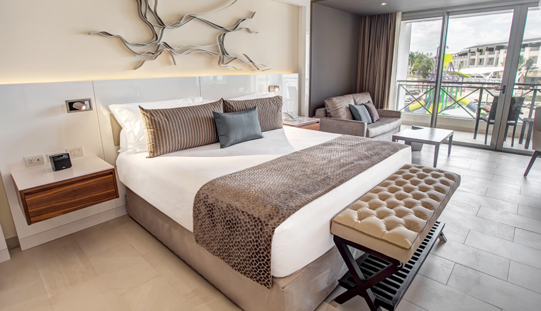 Luxury Junior Suite Ocean View – Luxe